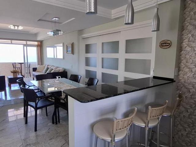 Apartamento frente para o mar 3 Quartos 2 Suítes