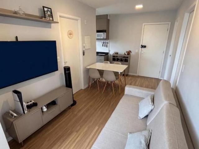 APARTAMENTO FUNCIONAL E SEMI MOBILIADO NO CAPÃO RASO