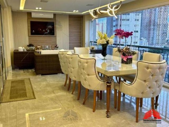 Apartamento, Galleria Mooca, 210m², à venda, 3 suítes com armários, 1 suíte master com closet, sala