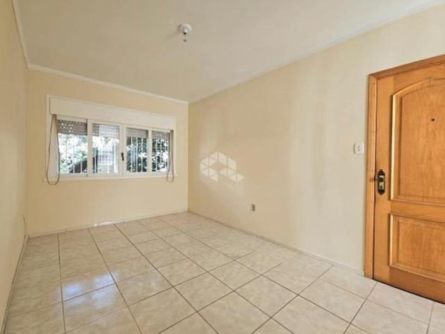 Apartamento Gardem de 2 dormitórios, na rua Cauduro a poucos netros da Redençaõ