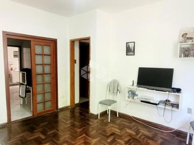 Apartamento garden/térreo com 2 dormitórios junto a Getúlio Vargas