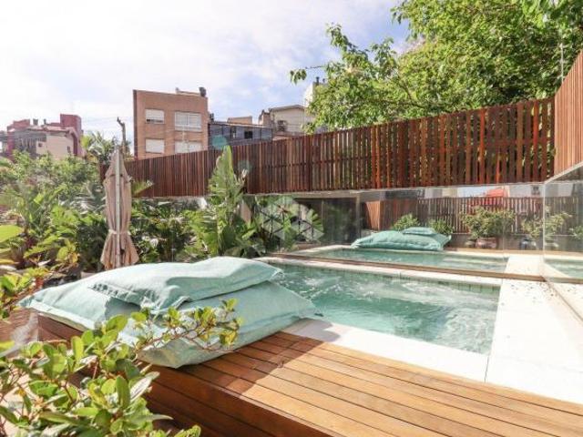 Apartamento Garden 3 dormitórios, 1 suíte, 2 vagas, Petrópolis, Porto Alegre