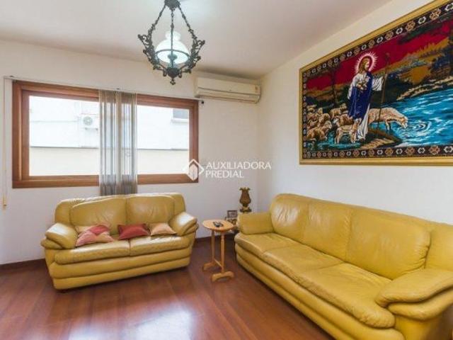 Apartamento Garden 3 dormitórios 2 suites 2 vagas á venda no bairro Menino Deus PoA RS
