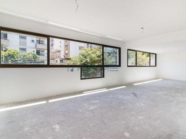 Apartamento Garden 3 dormitórios à venda no bairro Petrópolis Porto Alegre/RS, Zona Norte