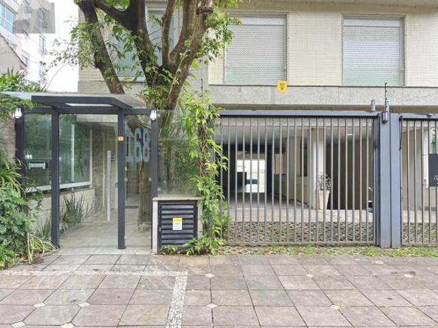 Apartamento garden, 3 dorms a venda Avenida Itajai, Petropolis ultima unidade