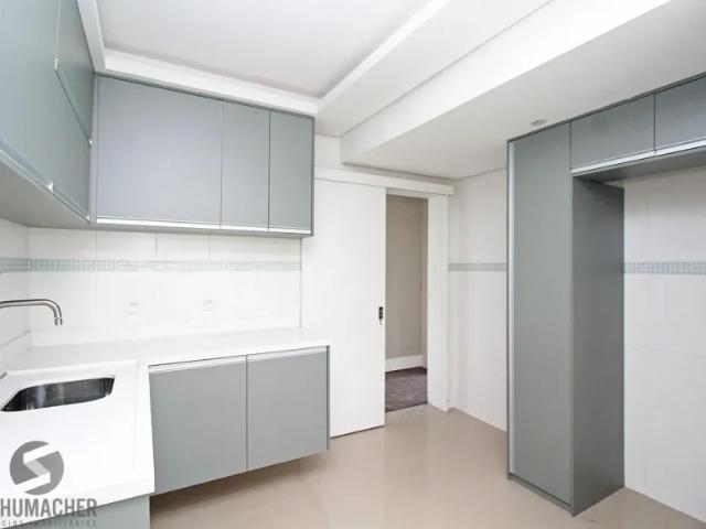 Apartamento garden, 3 dorms a venda Avenida Itajai, Petropolis ultima unidade