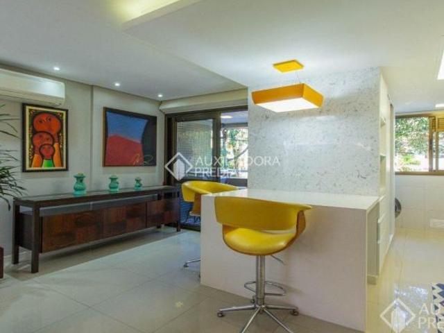 Apartamento Garden 150m², 2 suítes e 2 vagas no bairro Petrópolis