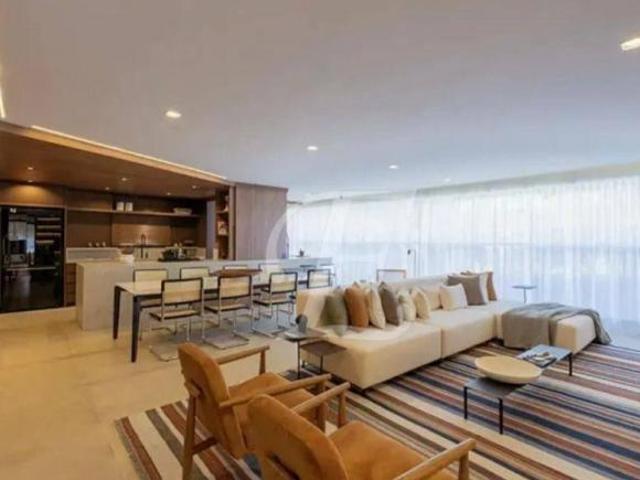 Apartamento Garden 244m² no Jardim das Acácias