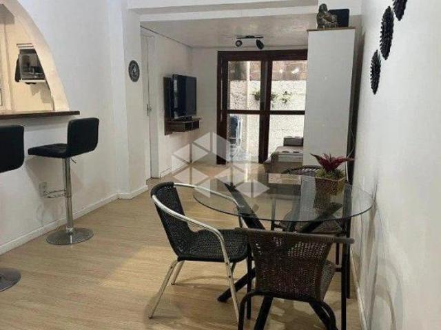 Apartamento garden 2 dormitórios para venda no bairro Menino Deus em Porto Alegre