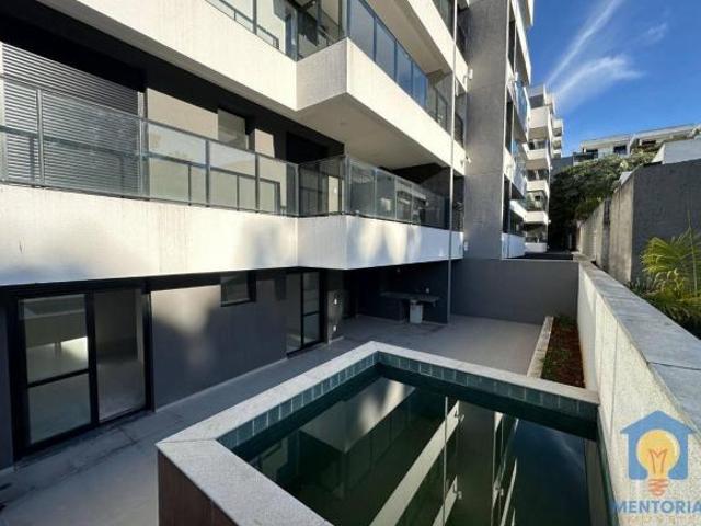 Apartamento Garden, com três suítes, na Granja Viana