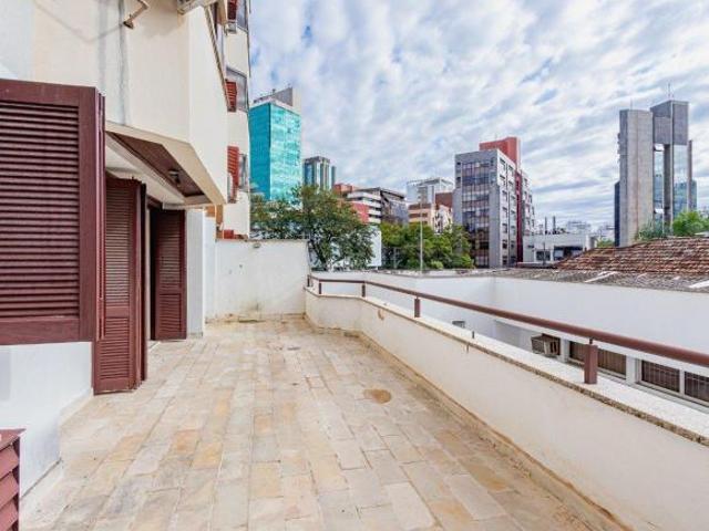 Apartamento Garden com um quarto ao lado do Parcão, com sacada aberta e vaga coberta