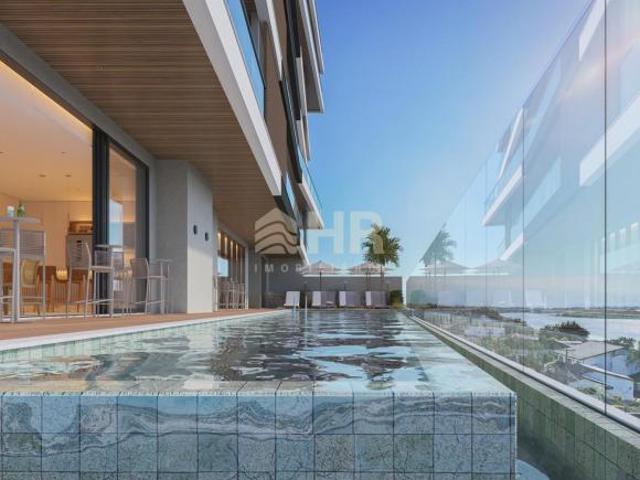 Apartamento garden com 03 suítes e 03 vagas de gar