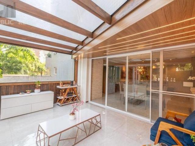 Apartamento Garden com 178m² e 3 dormitórios, 1 suíte, 3 vagas