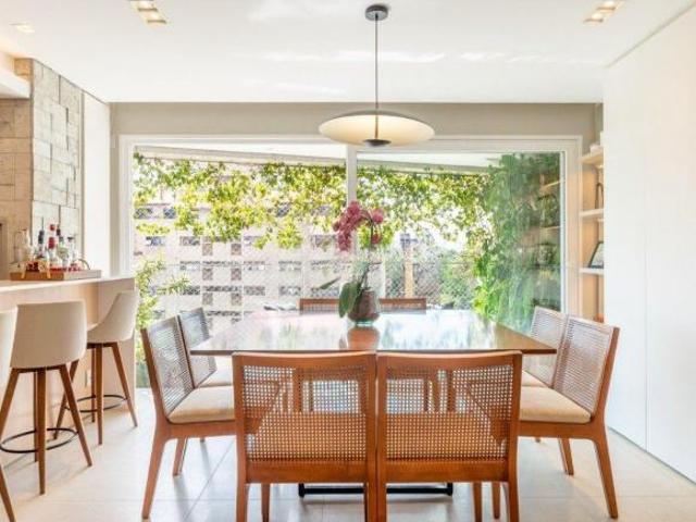 Apartamento Garden com 132m² e 3 dormitórios, 1 suíte, 3 vagas