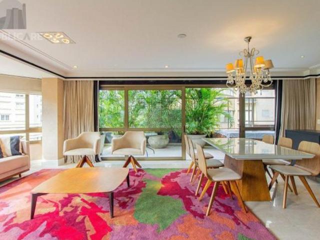 Apartamento Garden com 202m² e 3 dormitórios, 3 suítes, 3 vagas