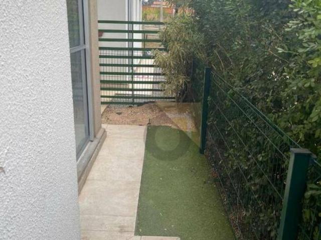 Apartamento Garden com 2 dormitórios à venda, 45 m² por R$ 256.000 Parque Yola