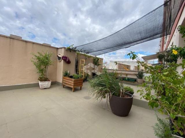 Apartamento Garden com 2 quartos e 1 vaga no Farroupilha