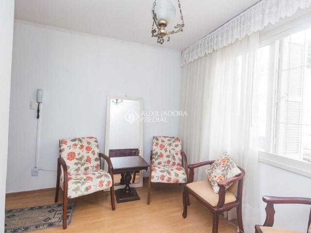 Apartamento Garden com 2 quartos e 51m² para alugar em Passo da Areia, Porto Alegre