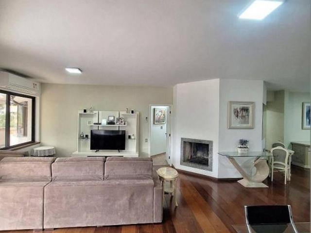 Apartamento Garden com 3 dormitórios à venda, 339 m² por R$ 2.500.000,00 Edifício Vert Ville Bar