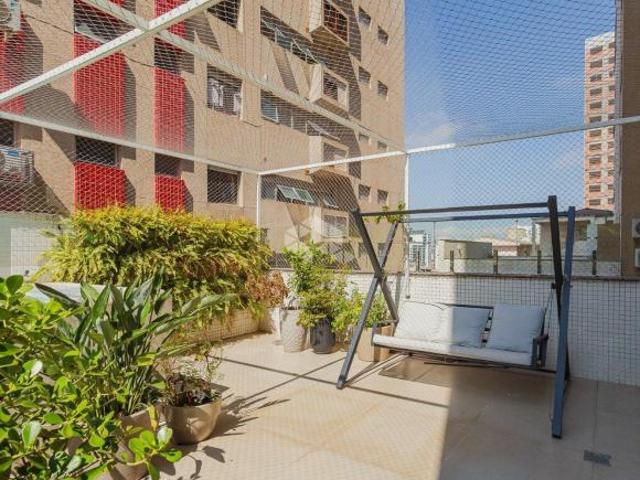 Apartamento Garden com 3 dormitórios sendo 1 suíte e 2 vagas individuais no Petrópolis