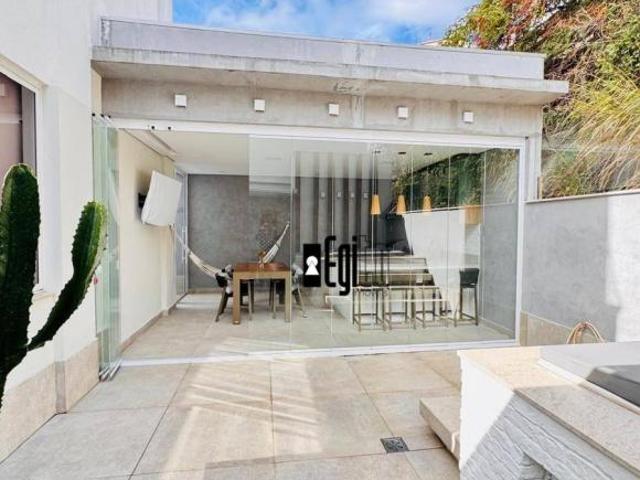 Apartamento Garden com 4 dormitórios à venda, 226 m² por R$ 1.850.000,00 Santa Helena Juiz de Fo