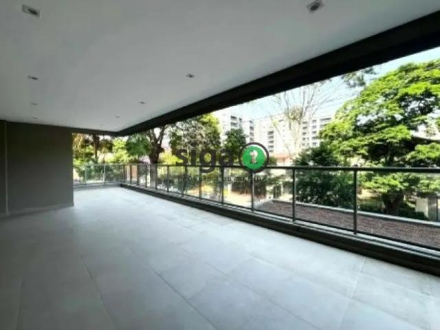 Apartamento Garden 216m2 com 4 suites e 3 vagas à venda no Campo Belo