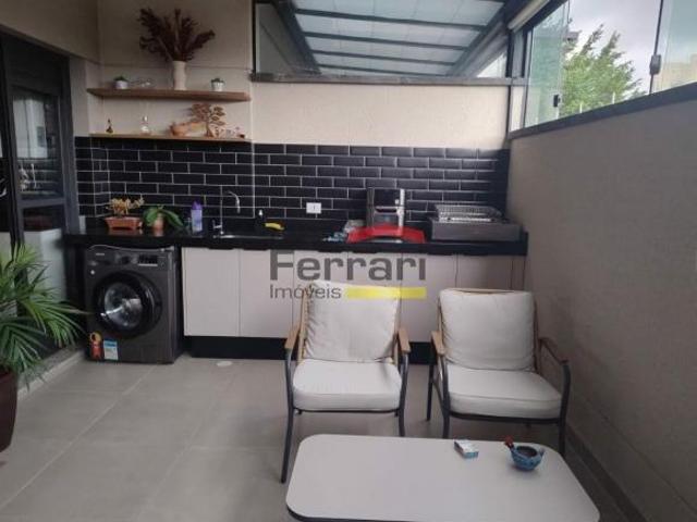 Apartamento Garden com 84 m², porteira fechada, impecável e pronto para morar