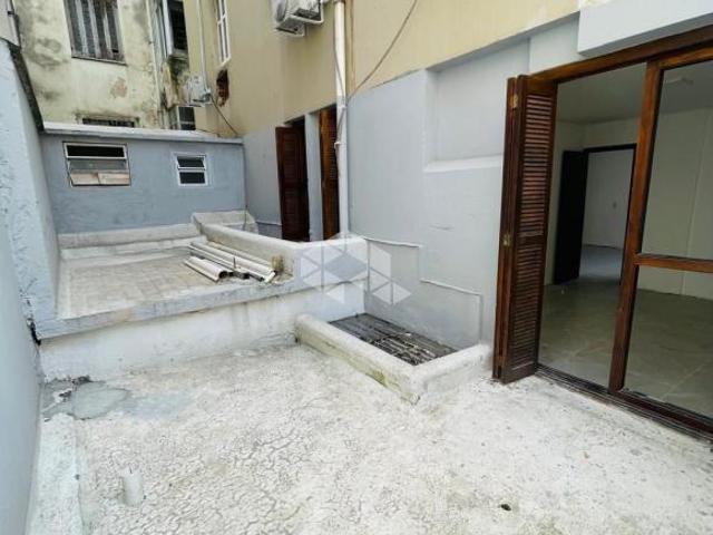 Apartamento Garden Centro na Alberto Bins, reformado com 164m²