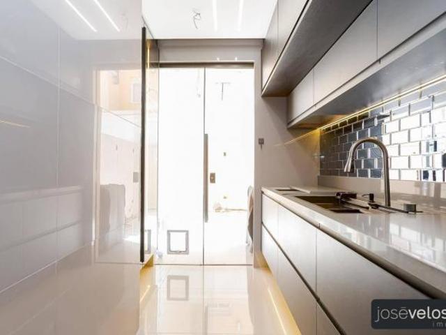 Apartamento Garden à venda, 50 m² por R$ 650.000,00 Capão Raso Curitiba/PR