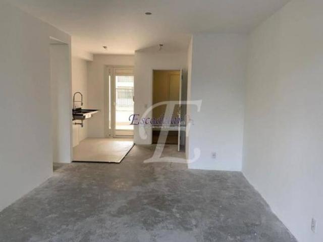 Apartamento garden à venda, 106m2, 2 suítes, lavabo, sala ampla, cozinha, 1 vaga de garagem. Santana