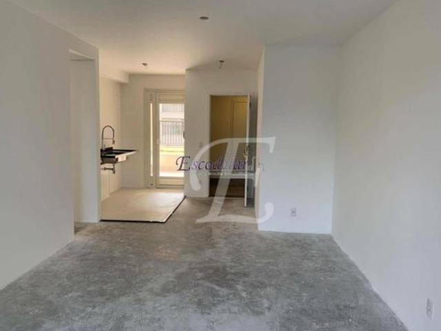 Apartamento garden à venda, 106m2, 2 suítes, lavabo, sala ampla, cozinha, 1 vaga de garagem. Santana