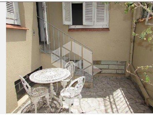 Apartamento Garden à venda com 04 dormitórios / quartos na avenida Bento Gonçalves em Porto Alegre /