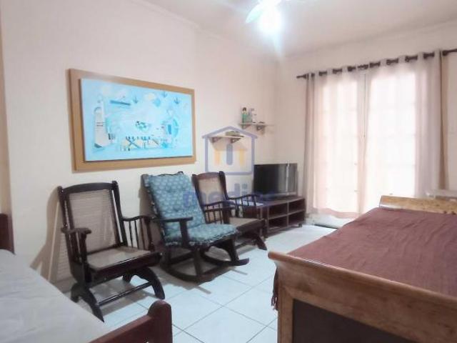 Apartamento Garden à venda com 1 dormitório, vaga demarcada e vista para a praia do Embaré !