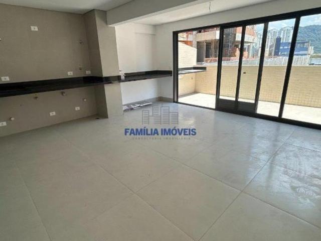 Apartamento garden à venda com 2 suítes e um extenso quintal