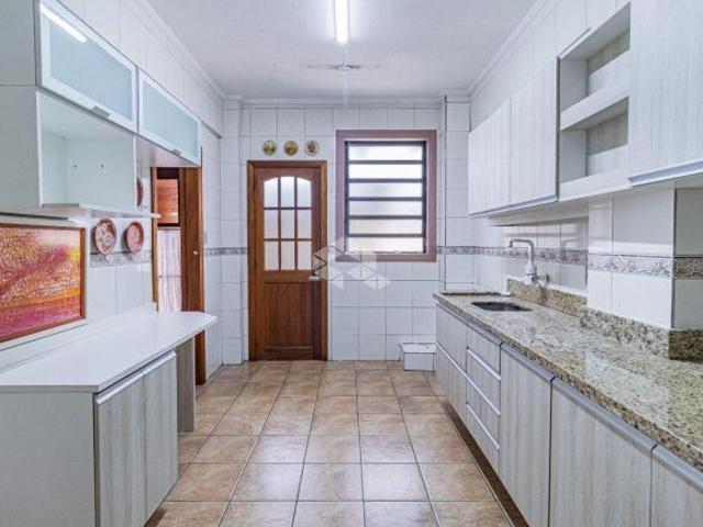 Apartamento GARDEN à venda de 3 quartos no bairro Floresta em Porto Alegre RS