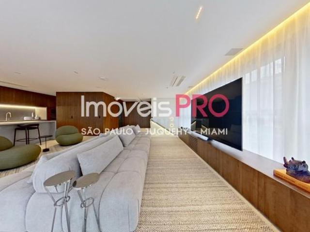 Apartamento garden à venda em Jardim Paulista com 328m²