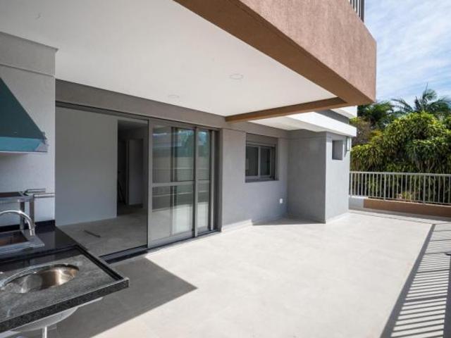 Apartamento Garden à venda em Moema