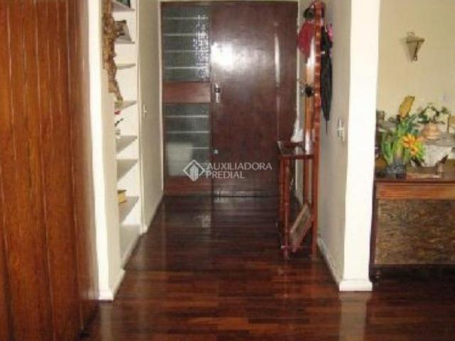 Apartamento Garden à Venda em Petrópolis 146 m² 3 quartos