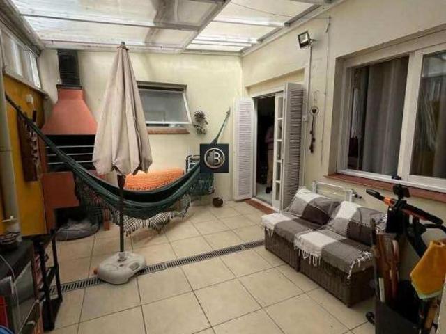 Apartamento Garden à venda em Porto Alegre, Auxiliadora, com 2 quartos, 80m²