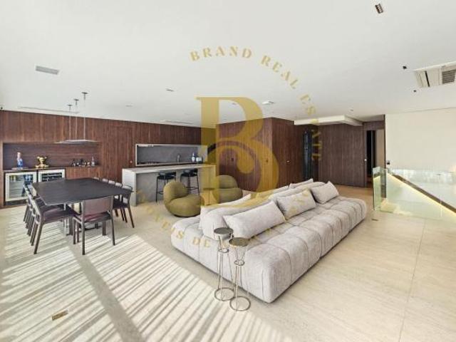 Apartamento Garden á venda, mobiliado, 328m², 3 suítes, 4 vagas, a 500m² do parque do Ibirapuera