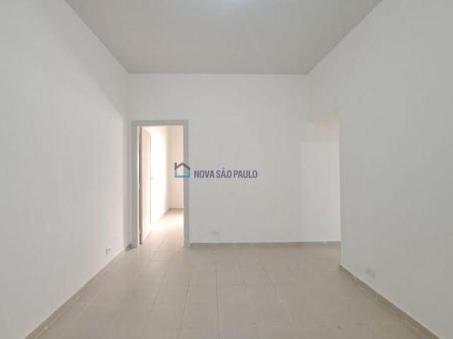 Apartamento garden à venda na Aclimação com 2 quartos