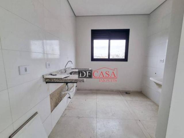 Apartamento Garden a venda na Penha com 2 dormitórios e 1 vaga de garagem
