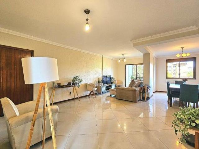 Apartamento Garden à venda no bairro Marechal Rondon em Canoas, 250m², 3 dormitórios com suíte, terr