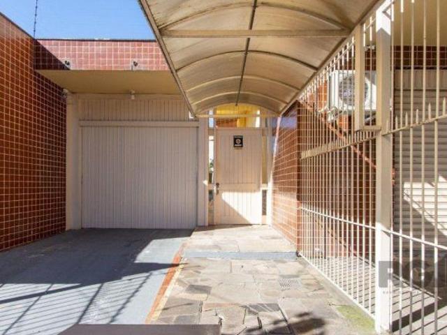 Apartamento Garden de 3 dormitórios, 1 suite e 1 vaga coberta no bairro Cristal