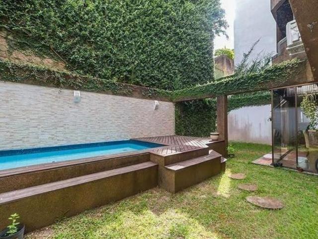 Apartamento garden de 3 dormitórios no bairro Petrópolis em Porto Alegre
