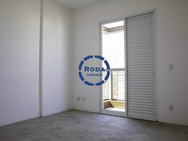 Apartamento Garden de 3 Quartos, 1 Suíte e 3 Vagas de Garagem no Gonzaga, Próximo à Praia