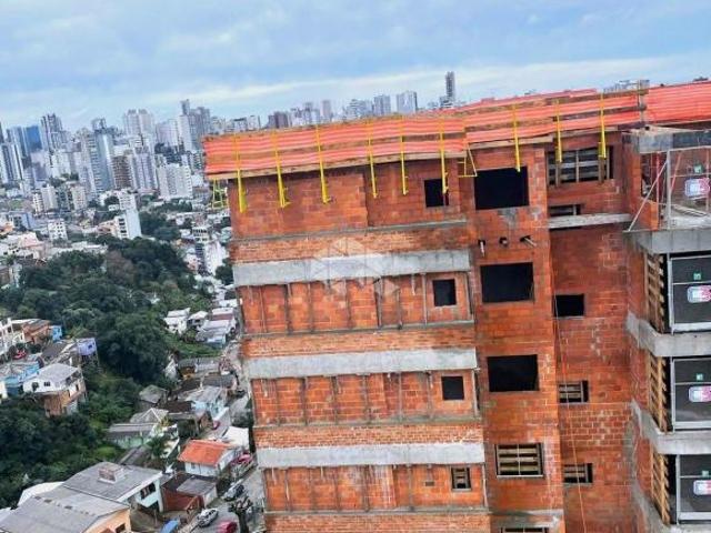 Apartamento Garden de 03 dormitórios com suíte no Bairro rio Branco em Caxias do Sul