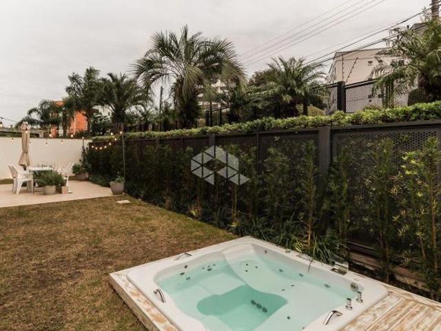 Apartamento Garden de 03 dormitórios e 03 vagas com 220m² no bairro Chácara das Pedras em Poa