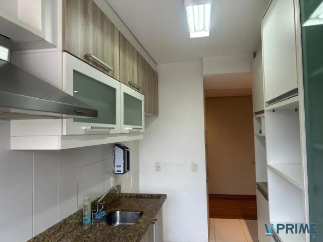 Apartamento no Cristo Redentor de 2 dormitórios e 2 vagas DESOCUPADO