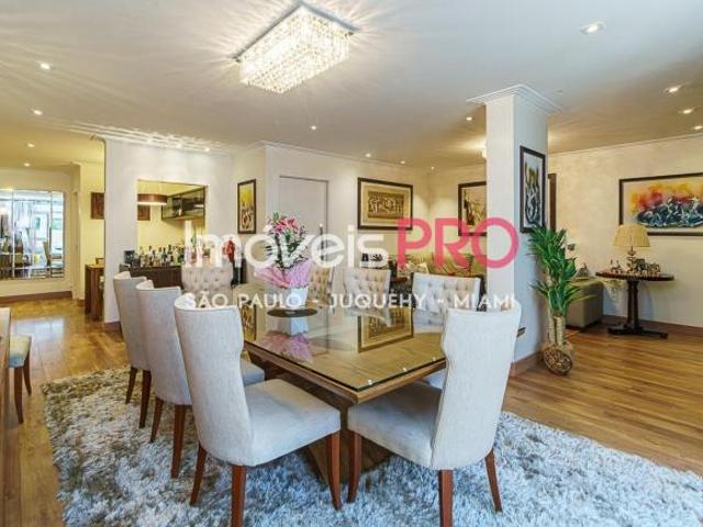 Apartamento Garden Duplex de 311 m², com um design sofisticado